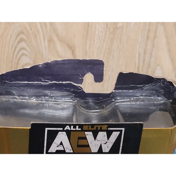 Aew | Toys | Aew Unrivaled Collection Series 9 Thunder Rosa 77 Brandnew ...